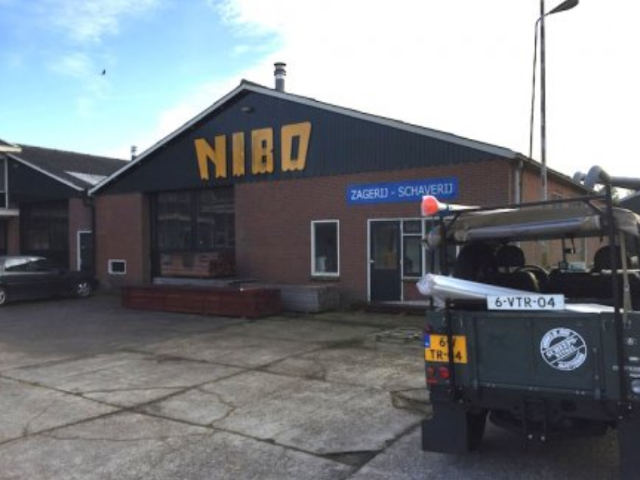 Nibo Handelsonderneming Houten vlaggenmasten, Obdam | ADJ – Andries de Jong